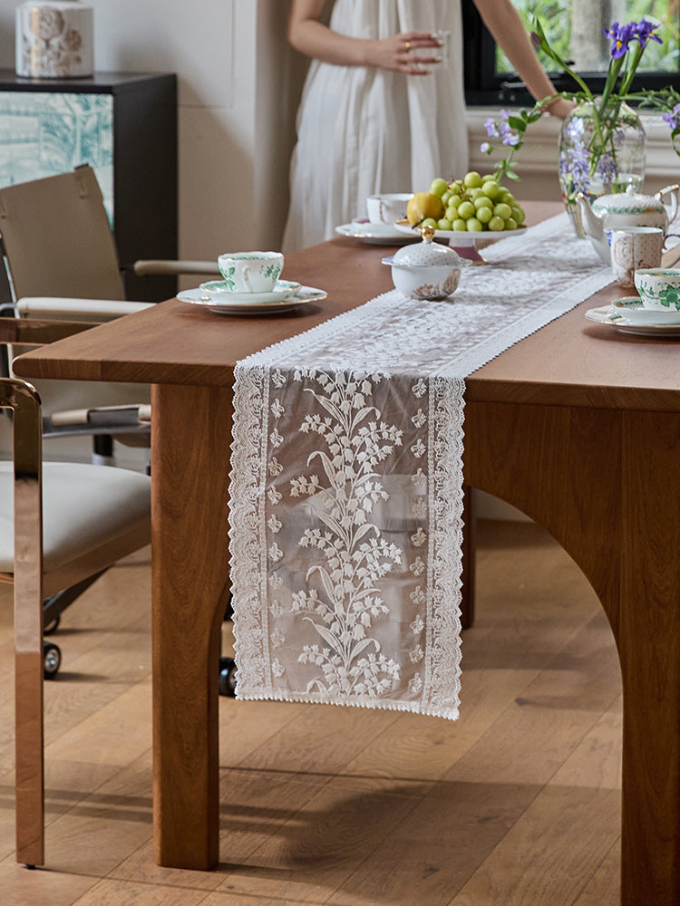 Custom Size Lily Lace Embroidered Table Runner – NabisFabric